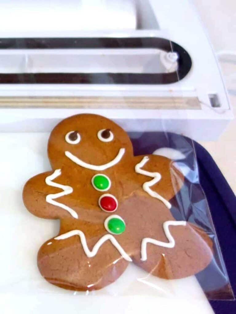 Classic Holiday Gingerbread Men - Pudge Factor