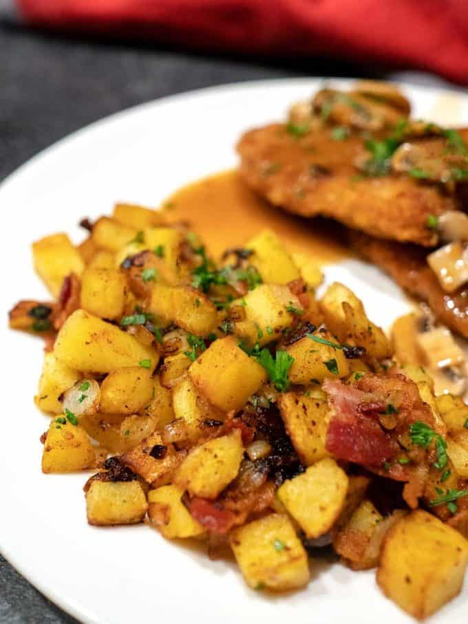 German Fried Potatoes & Onions (Bratkartofflen) - Pudge Factor