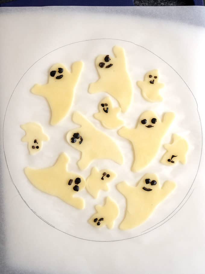 Halloween Ghost Pizza - Pudge Factor