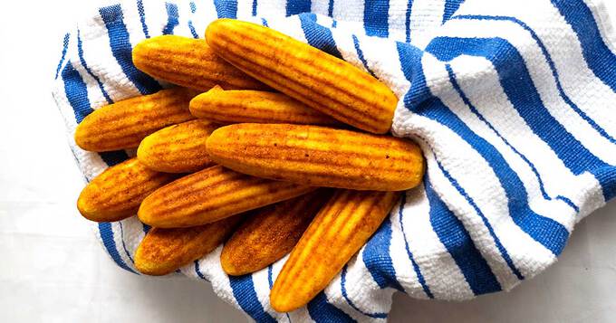 Southern Cornbread Sticks (with Video) - Pudge Factor