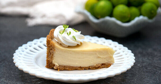 Key Lime Pie with Lemon Oreo Crust (with Video) - Pudge Factor