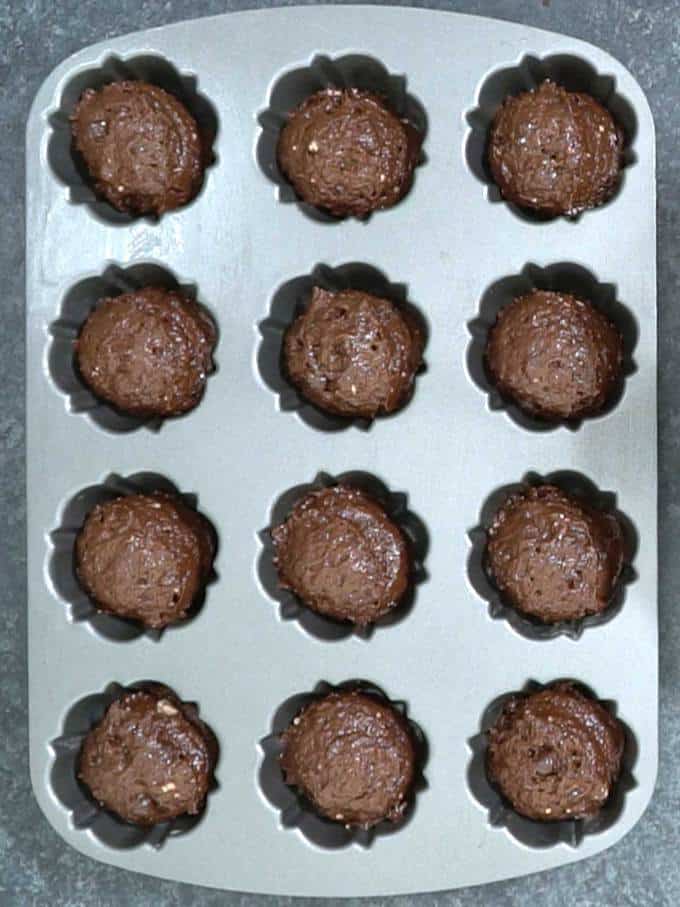 Copycat Chocolate Chocolate Chip Bundtinis (With Video) - Pudge Factor