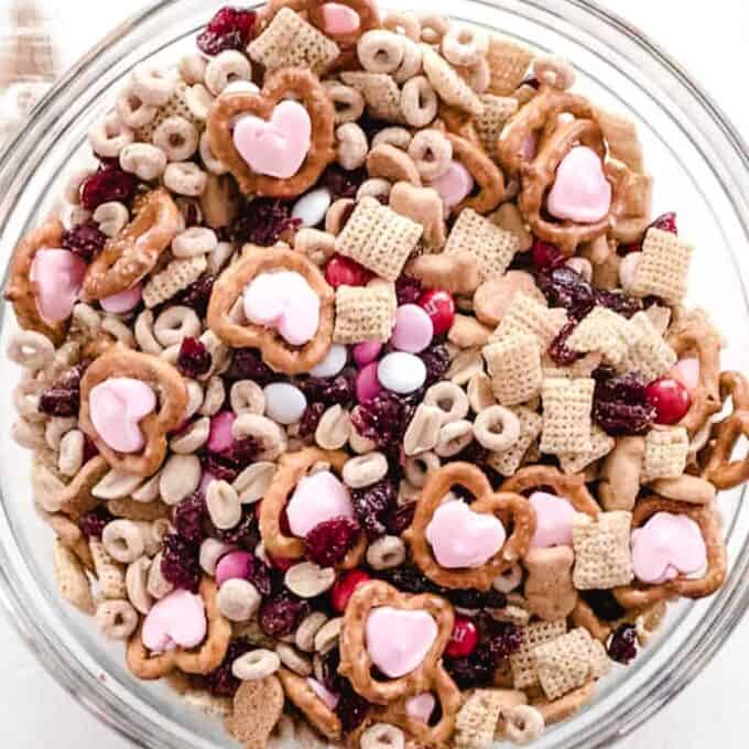 Cupid's Crunch For a Perfect Valentine's Day Snack - Pudge Factor