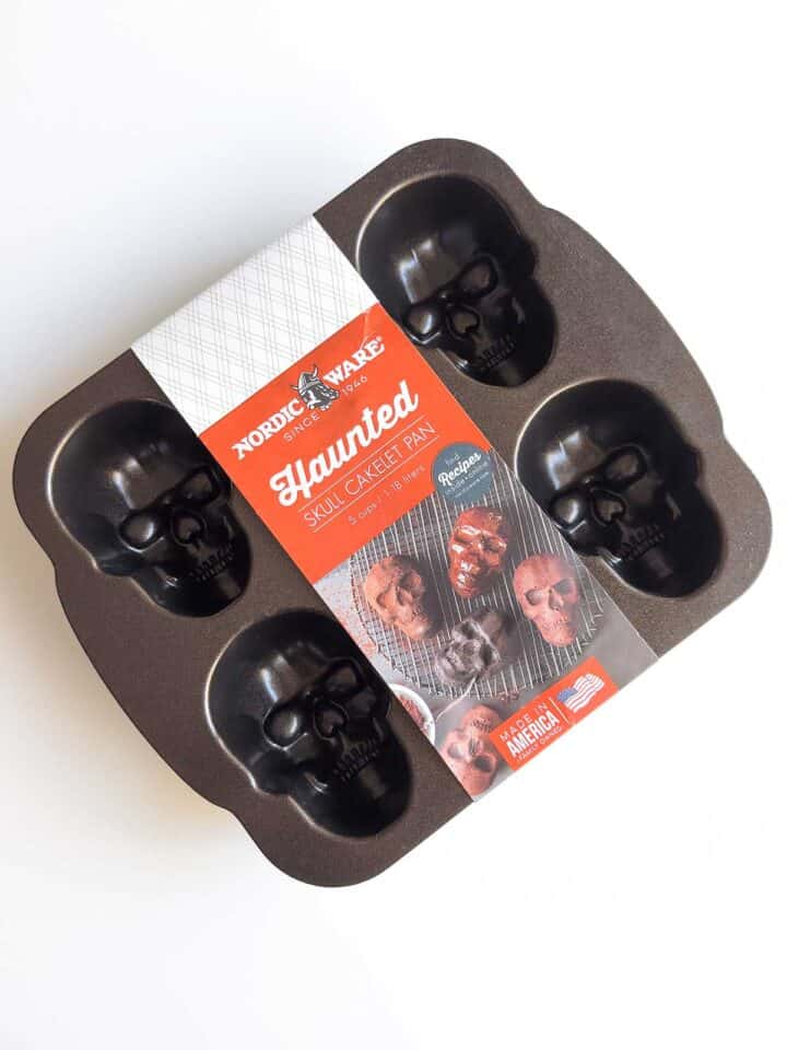 Creepy Southern Cornbread Skulls - Pudge Factor