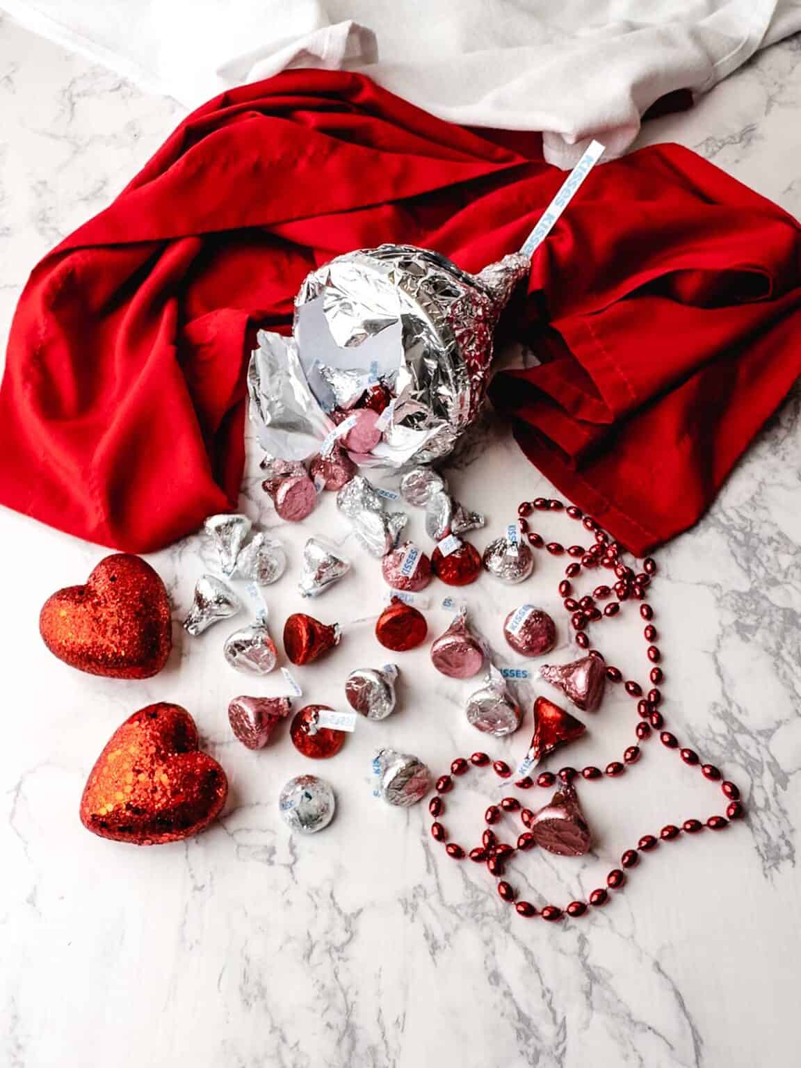 Giant-Filled Valentine Kiss - Pudge Factor