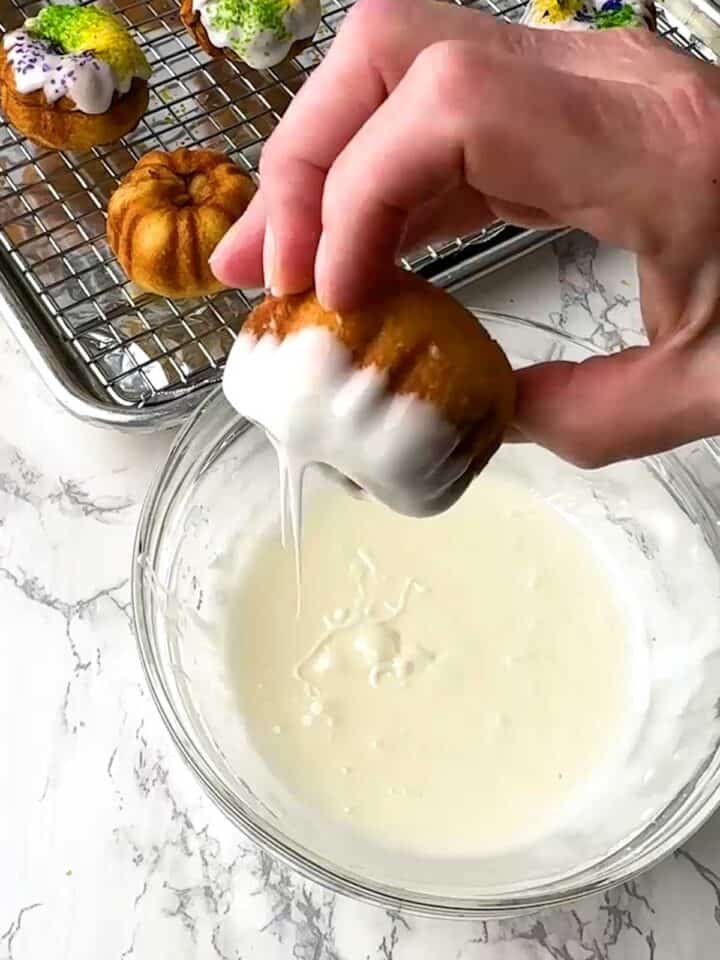 Bite-Sized King Cakes - Pudge Factor