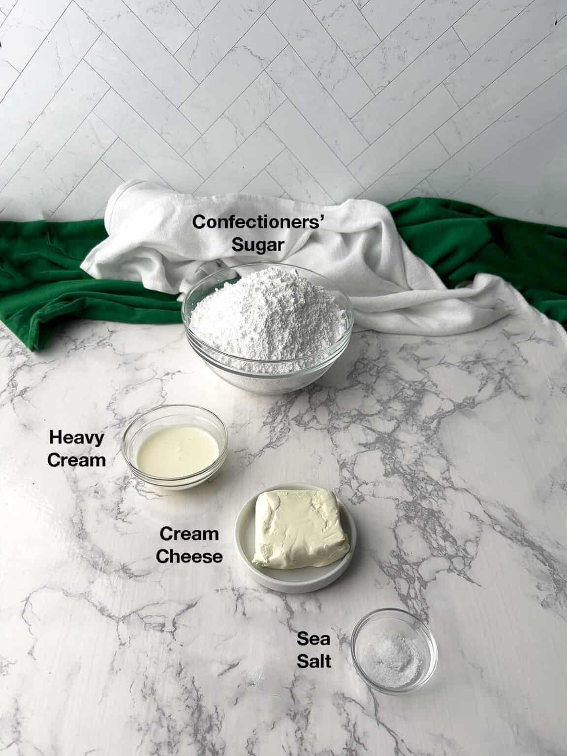 Mini-Green Velvet Bundtlets - Pudge Factor