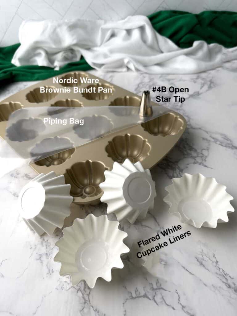 Mini-Green Velvet Bundtlets - Pudge Factor