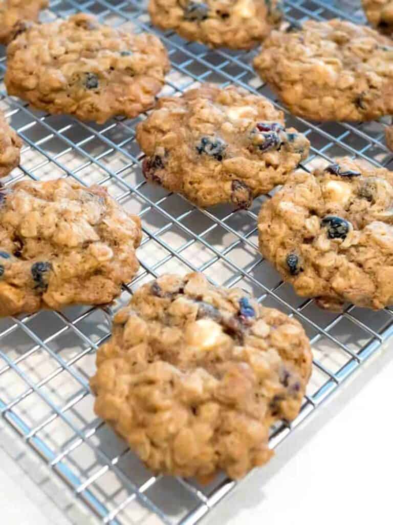 Red White and Blue Oatmeal Cookies - Pudge Factor
