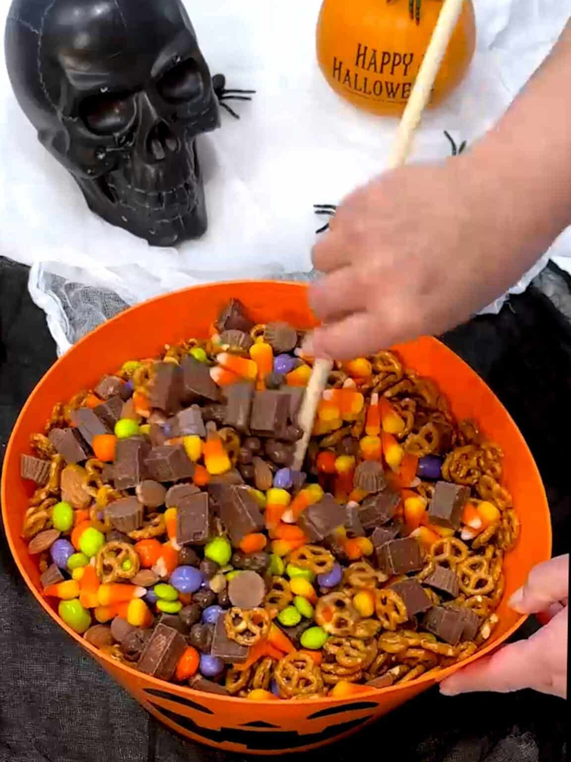 Quick and Easy Trick-or-Treat Snack Mix - Pudge Factor