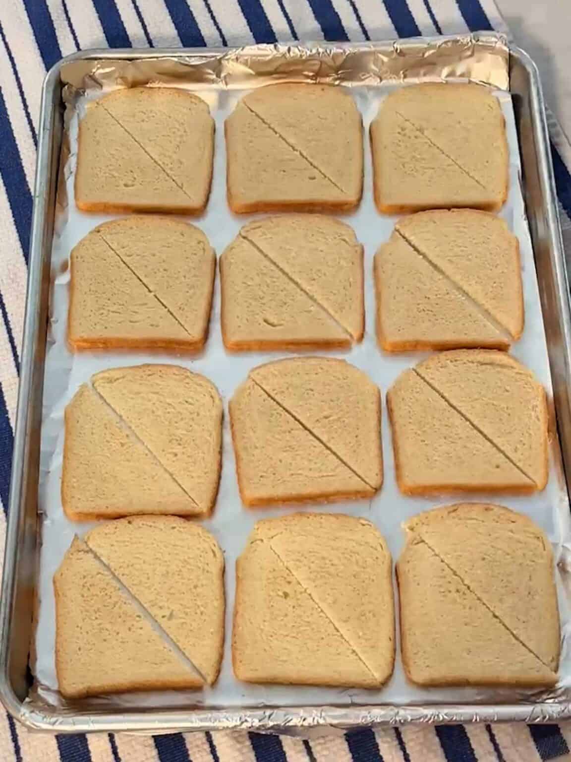 Croque Monsieur Toast Points: A Delicious And Easy Appetizer - Pudge Factor