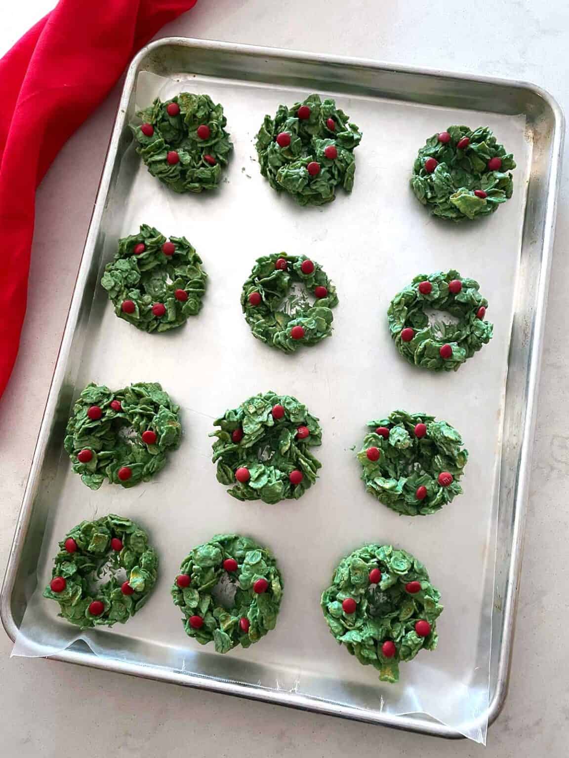 Christmas Corn Flake Wreaths: A Sweet and Easy Treat - Pudge Factor