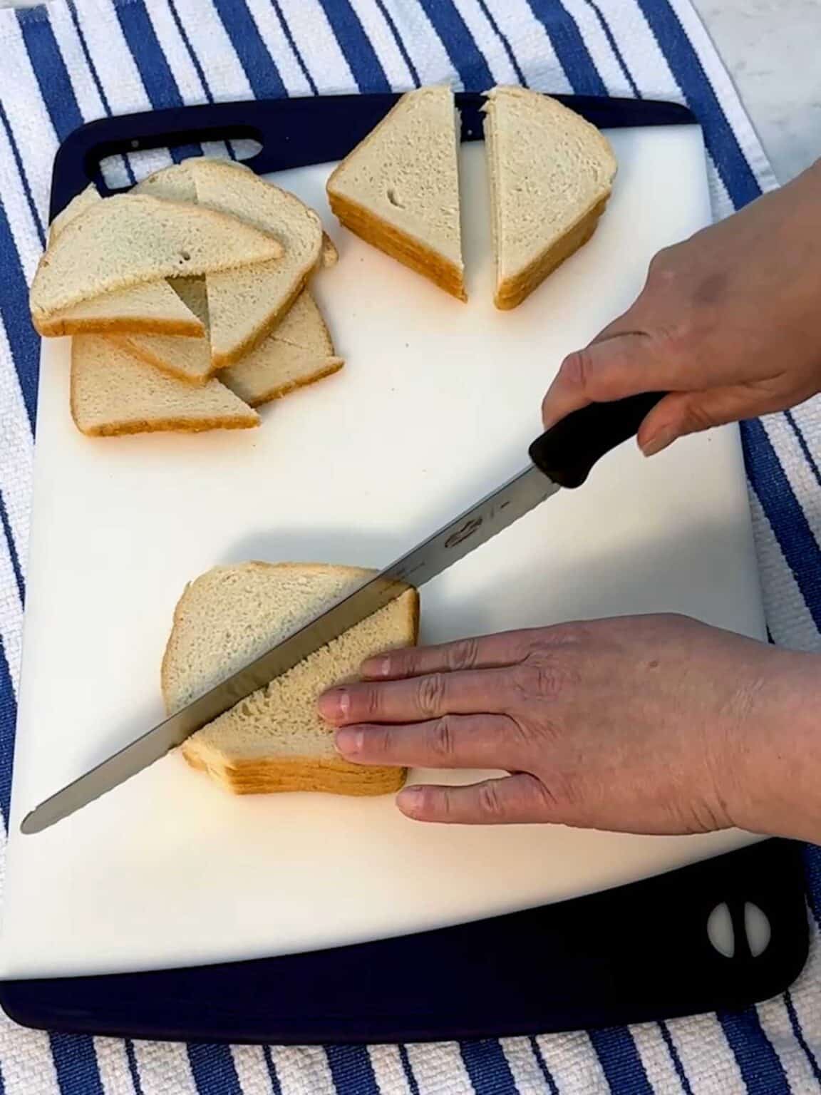 Croque Monsieur Toast Points: A Delicious And Easy Appetizer - Pudge Factor