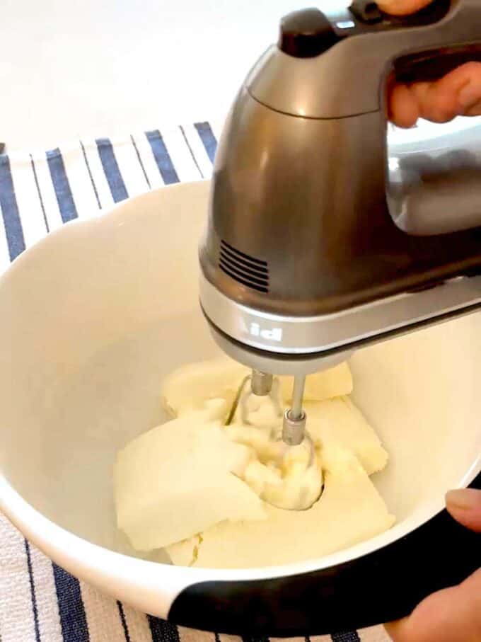 Pumpkin Cheesecake: A Classic Fall Dessert - Pudge Factor