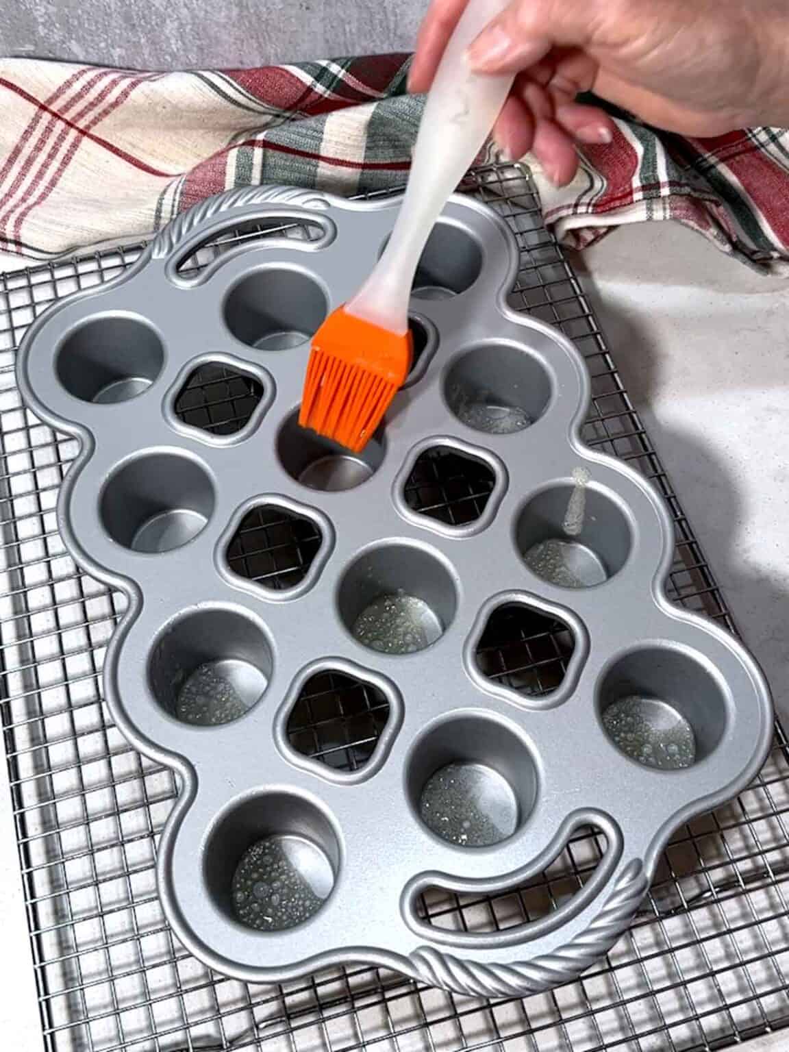 Easy Mini Popovers - Pudge Factor