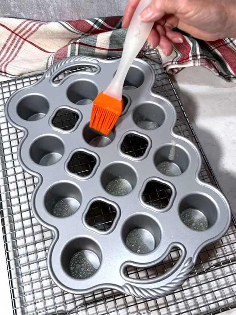 Easy Mini Popovers - Pudge Factor