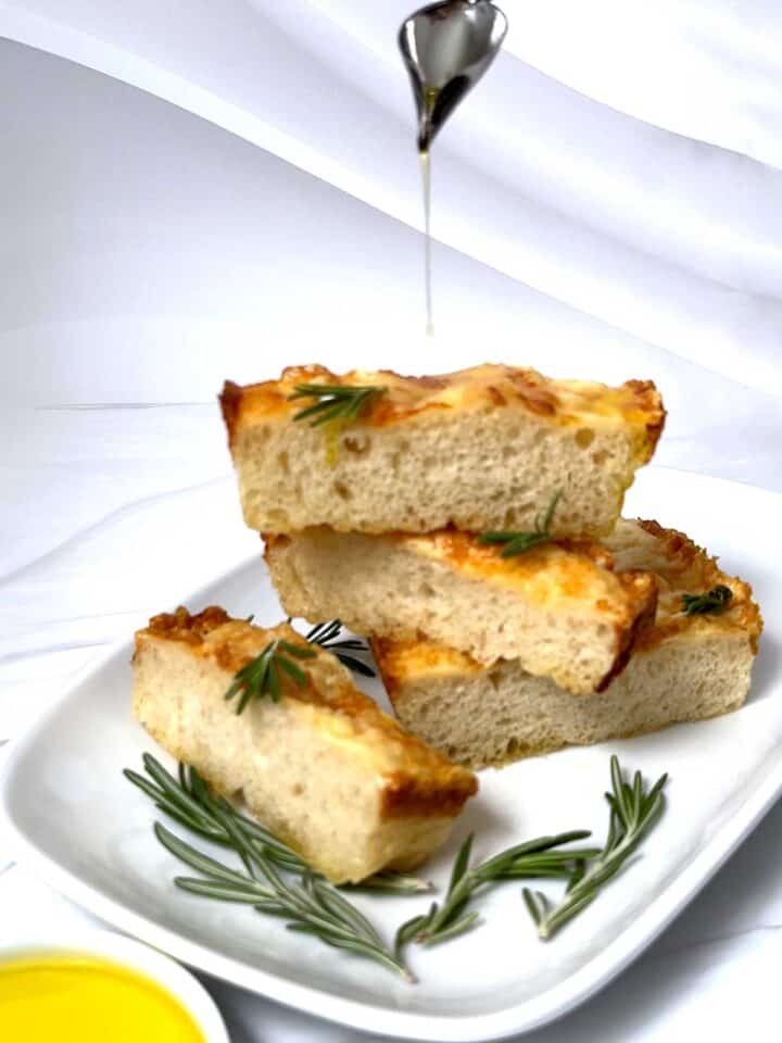 Easy Cheesy No-Knead Mini Focaccia (Small-Batch Recipe) - Pudge Factor