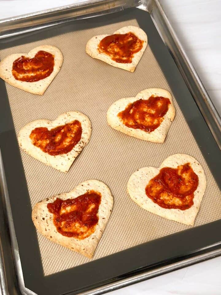Easy Mini Heart-Shaped Tortilla Pizzas - Pudge Factor