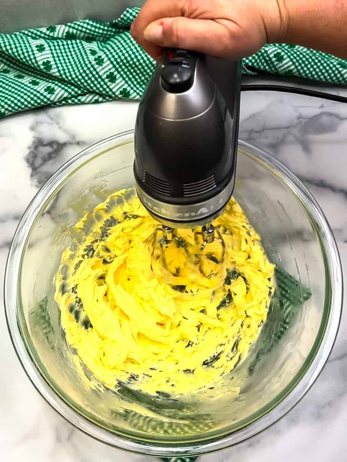 Baileys Irish Cream Chocolate Chip Cookies - Pudge Factor