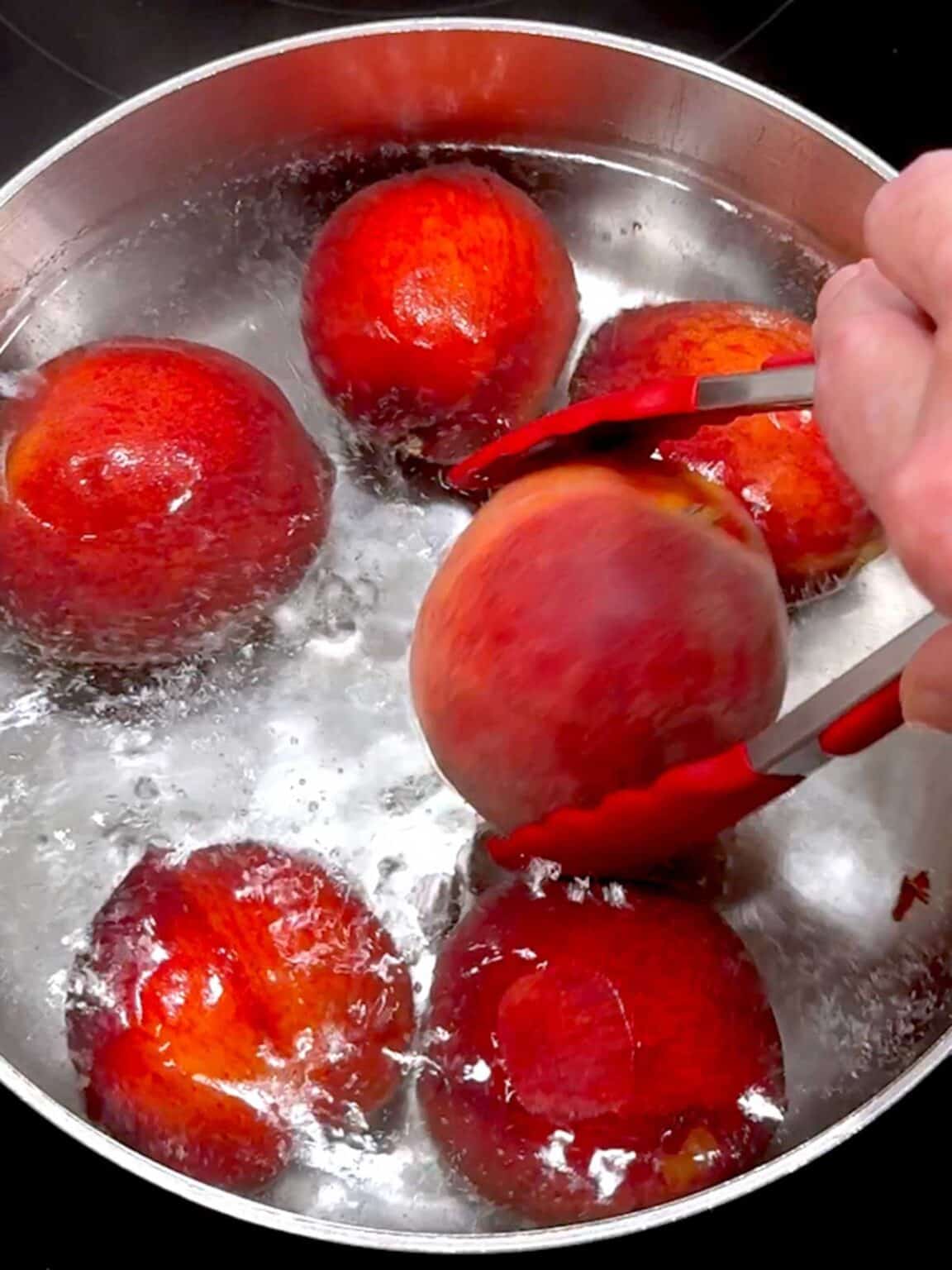 Homemade No-Egg Fresh Peach Ice Cream - Pudge Factor