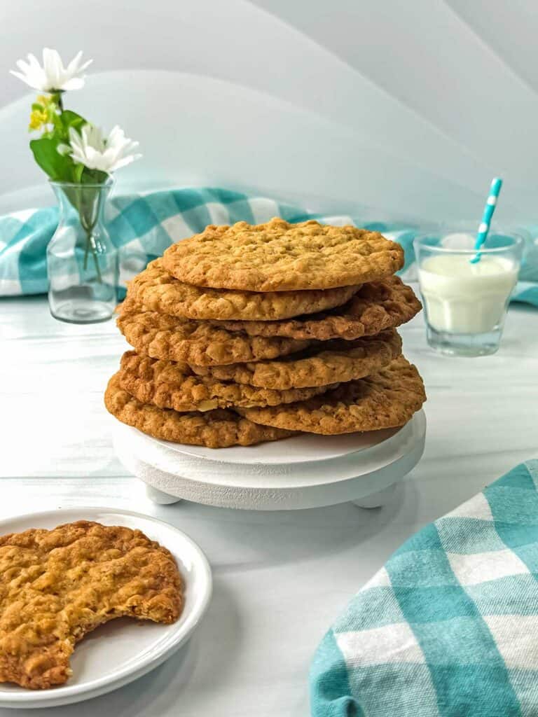 Thin and Chewy Oatmeal Cookies: A Perfect Treat - Pudge Factor