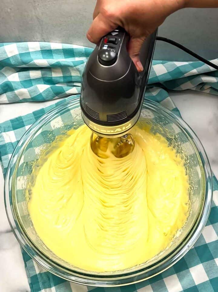 Easy Individual Pineapple Upside-Down Cakes - Pudge Factor