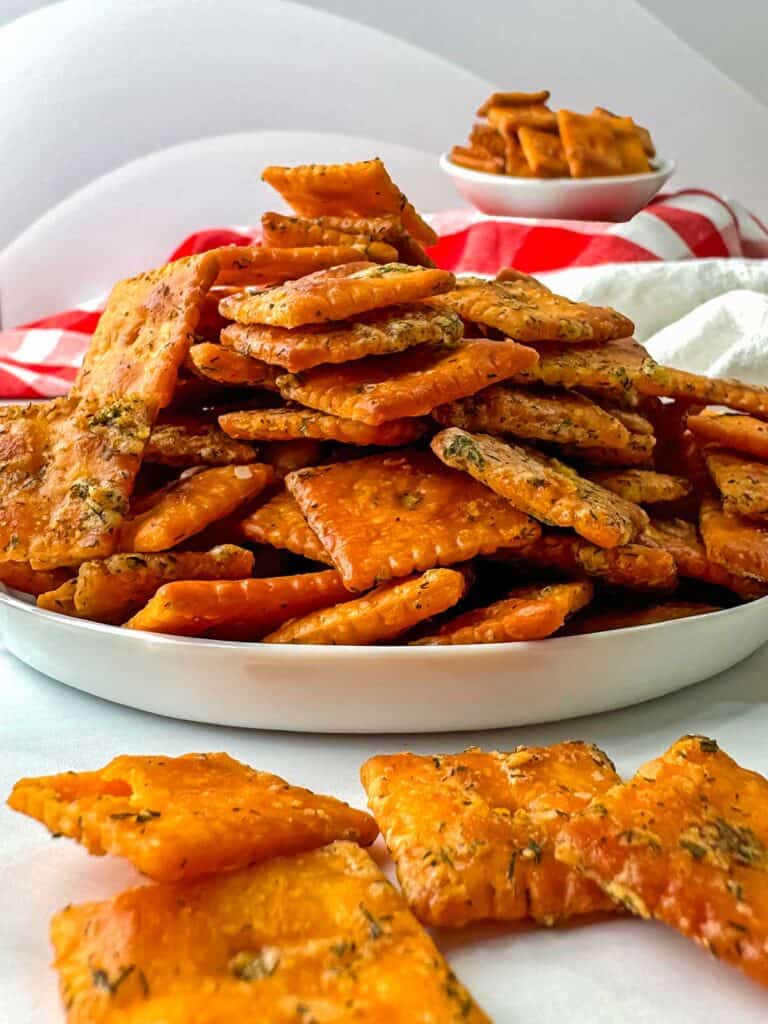 Quick and Easy Ranch Cheez-Its: The Perfect Munchie - Pudge Factor