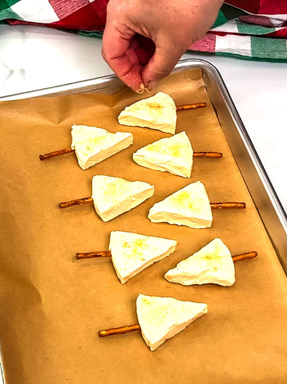 Quick & Easy Holiday Cheese Trees: The Ultimate Festive Appetizer ...
