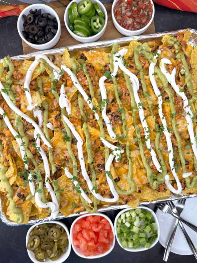 Ultimate Spicy Chicken & Black Bean Nachos - Pudge Factor
